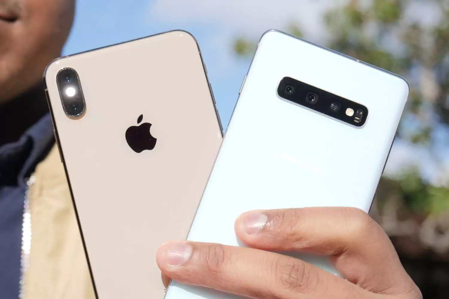 Galaxy S10 vs iPhone XS Max: cuộc chiến siêu phẩm ngàn đô và cái kết